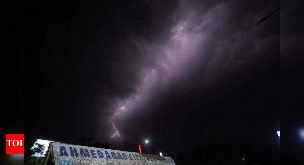 Drizzle, thunderstorm in Bihar today: Weatherman | Patna News - Times ...