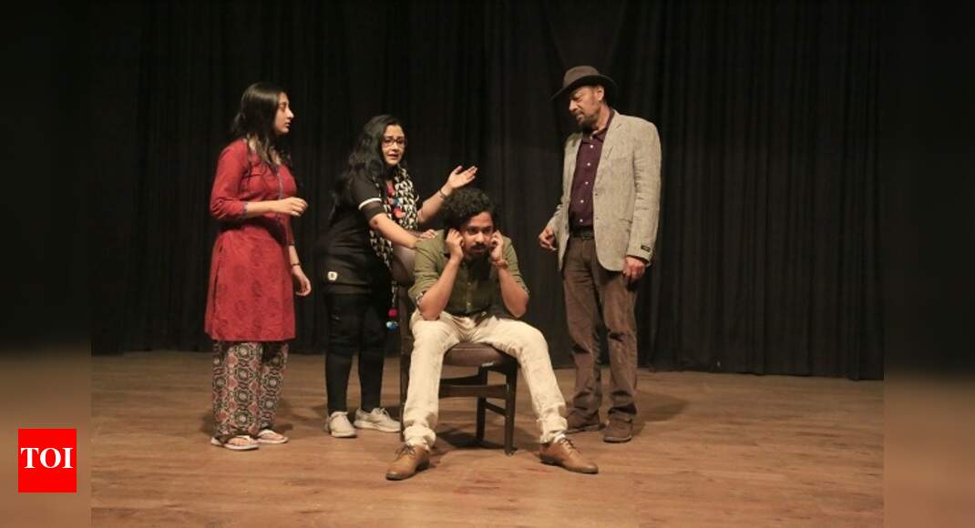 Anjan Dutt as Van Gogh in Kaushik Sen's new play | Bengali Movie News ...