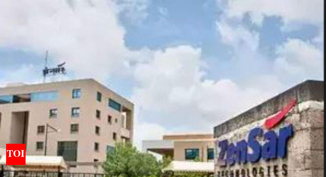 Zensar Tech: Zensar Tech to buy Cynosure for Rs 208 crore - Times of India