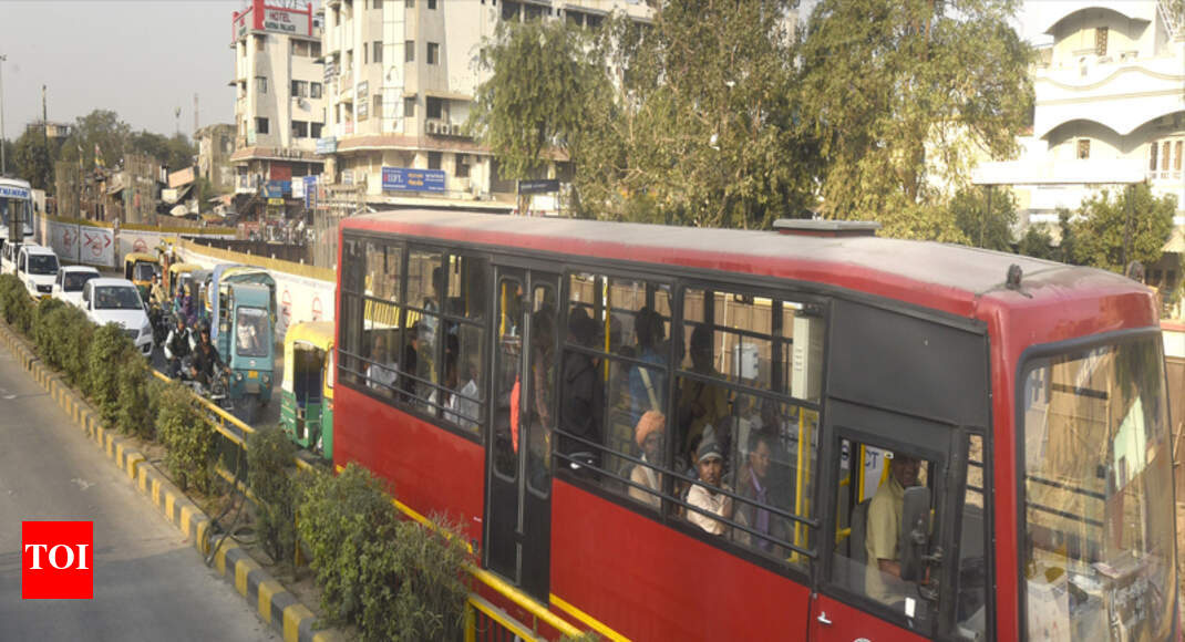 BRTS corridors: Standing committee plans ads on BRTS corridors | Pune ...