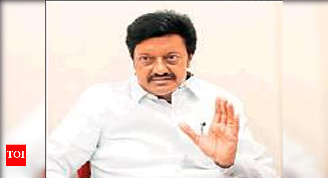 Shirole: MP Shirole wants govt to be flexible on parking policy | Pune ...