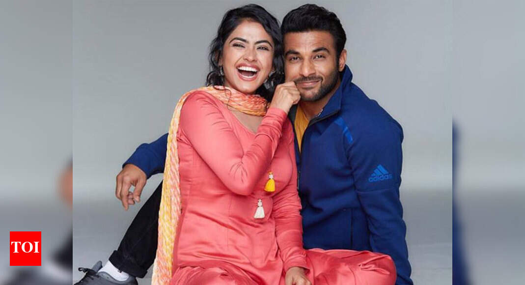 ‘Golak Bugni Bank Te Batua’ song: The foot-tapping wedding number ...