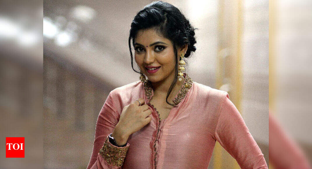 I am comfortable doing modern and bold roles, but not glamorous ones ...