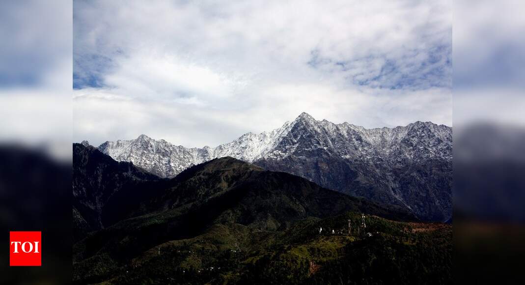 Dharamsala: Twist in Dharamsala weather pleases tourists, hoteliers ...