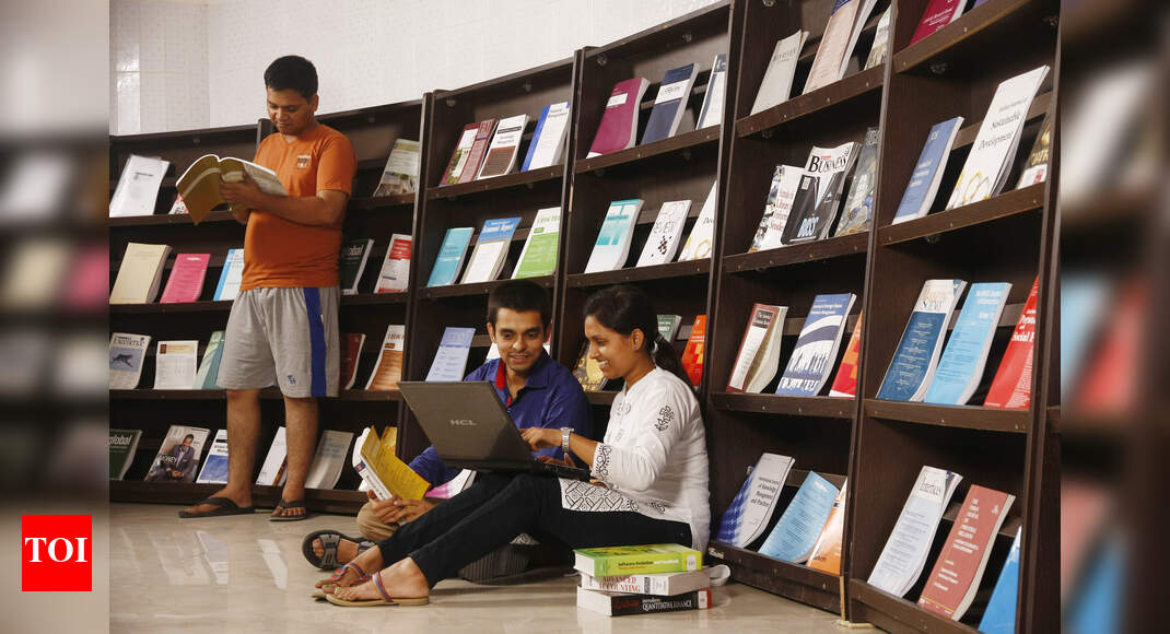 College libraries still popular in the city - Times of India