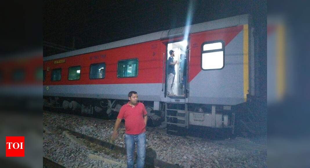 Titlagarh: Ahmedabad-Puri express rolls without engine for 12km, narrow ...