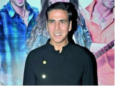 Akshay Kumar takes a break from 'Kesari' shoot and spends three hours ...