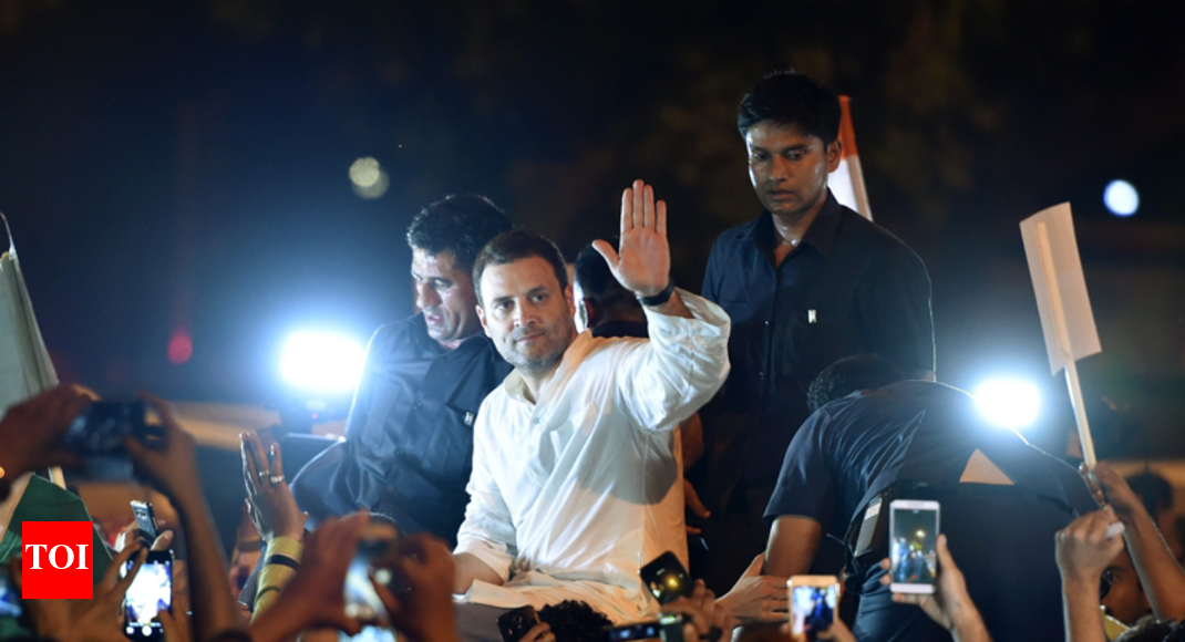 Asifa case: Rahul Gandhi leads midnight candlelight march over Unnao ...