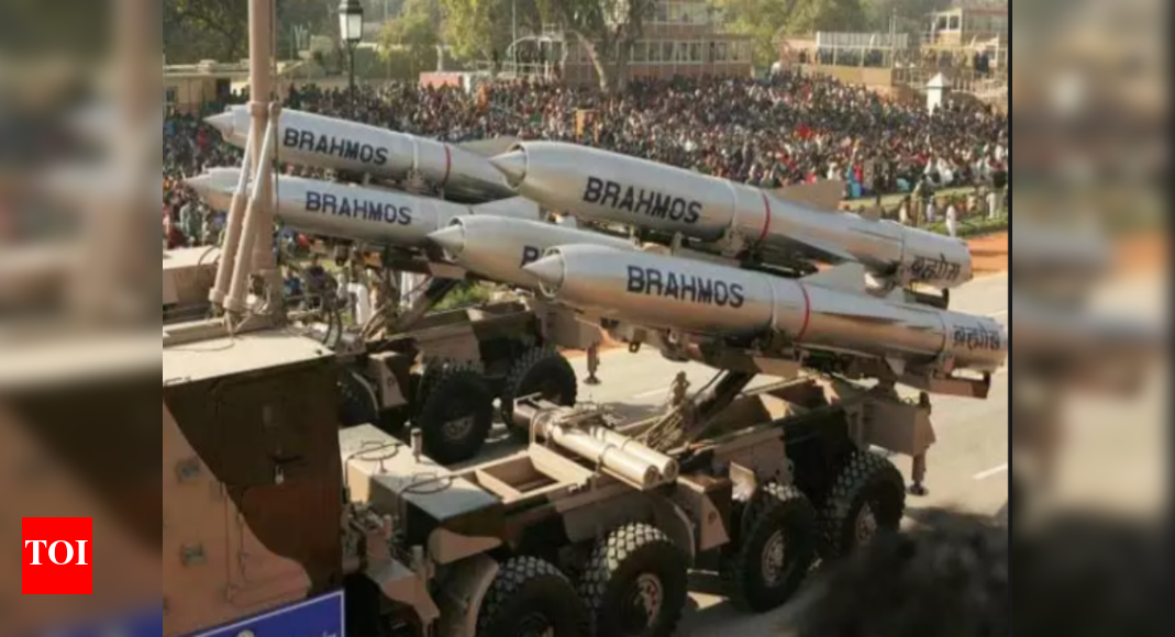 Russia: India moves to reduce its reliance on Russia's defence imports ...