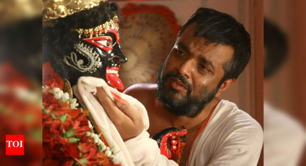 Actor Suman Kundu gets emotional as his part as Sri Ramakrishna is coming to an end - Times of India
