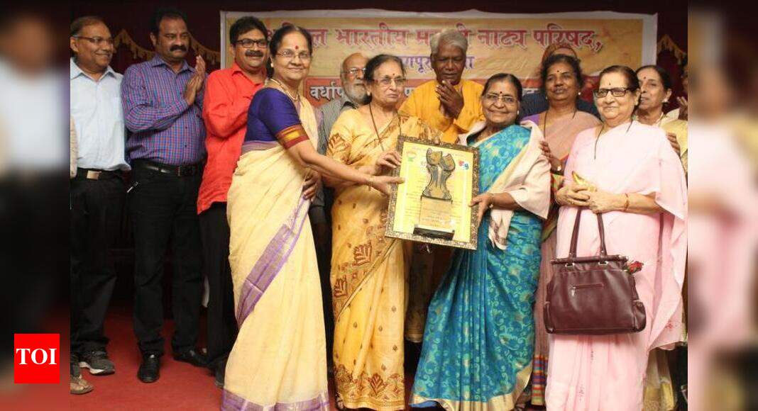 Marathi Natya Parishad felicitates theatre giants | Nagpur News - Times ...