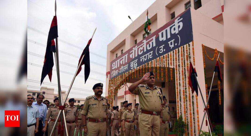 Automatic challan at toll plaza, cams to detect signal jumping | Noida ...