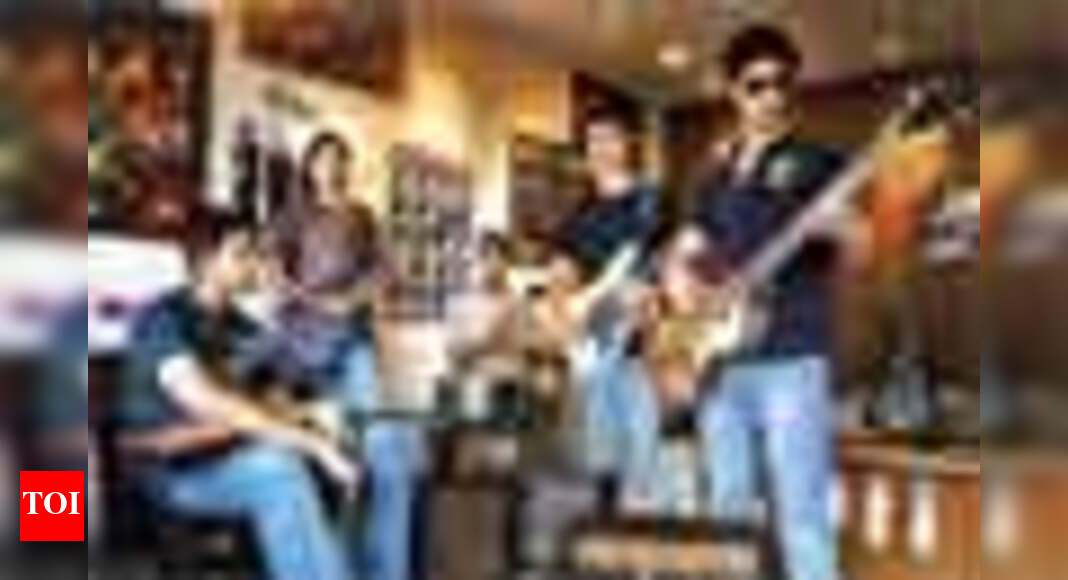 Ellipsis in Mumbai | Hindi Movie News - Times of India