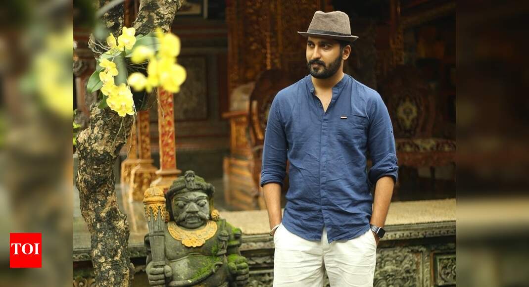 Bharya actor Arun Raghavan turns into a magician for a day - Times of India