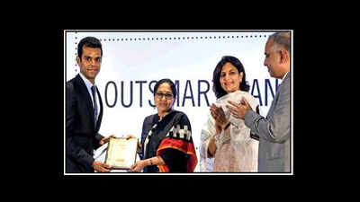 Cancer survivors serve as living proof that early diagnosis is key to ...