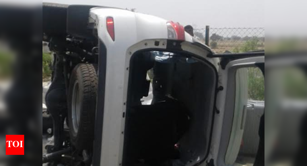 3 Killed In Accident: UP: 3 killed, 5 injured in accident on Agra-Lucknow Expressway | Agra News ...