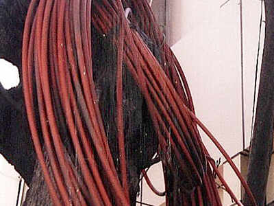 Sparks fly from Bescom wire, fall on 11-yr-old girl as she leans from ...