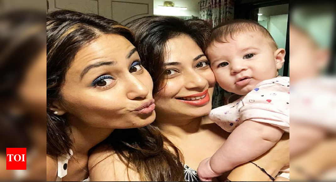 Hina Khan playing with Malini Kapoor's baby boy will wipe away your ...