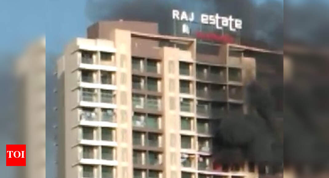 Mumbai Fire: Fire in 18-storey building in Mumbai; no injury | Mumbai ...