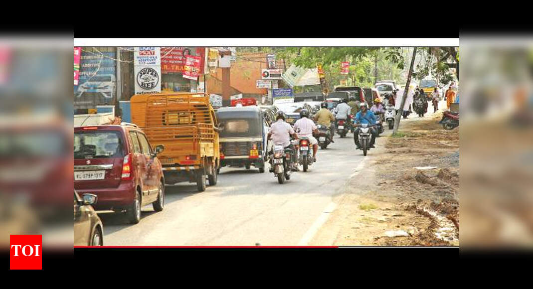 Thammanam-Pulleppady Road widening hits a roadblock | Kochi News ...