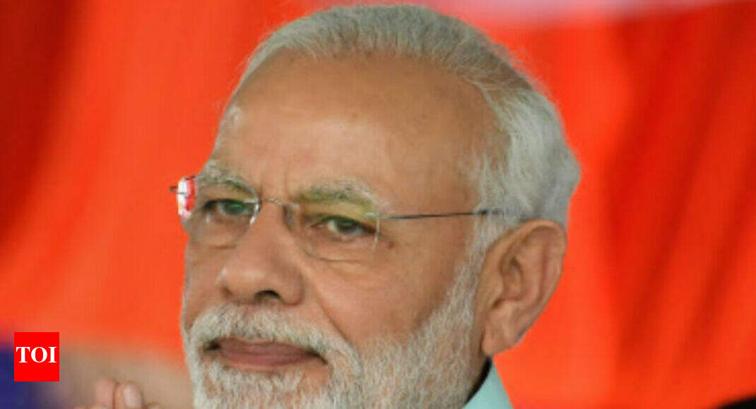 Modi: PM Modi shows solidarity with Gowda ahead of Karnataka polls ...