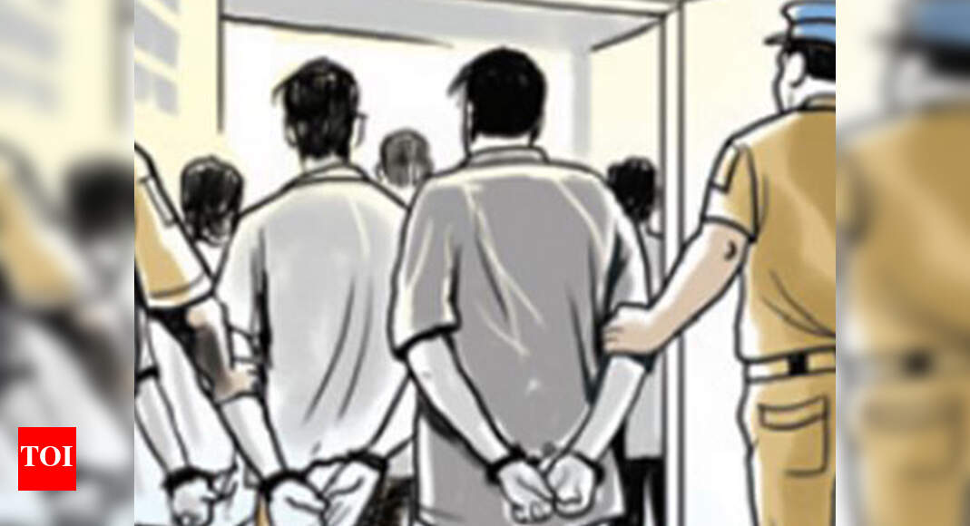 Cops foil ATM robbery, 7 arrested | Pune News - Times of India