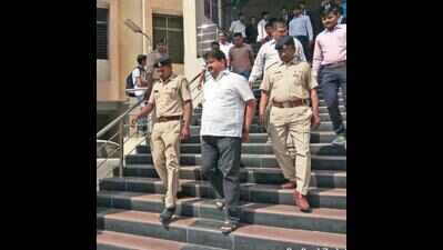 Patil faces ED action, but finds cops on his side | Surat News - Times ...