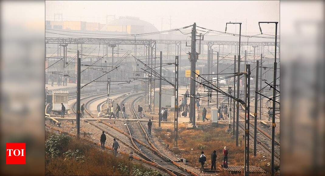 Anand Vihar ISBT: Whose road is it anyway? Railways, ISBT spar | Delhi ...