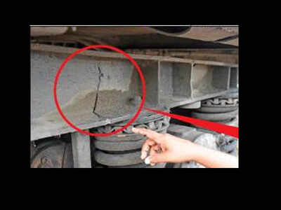 Kerala: Crack found on Kerala Exp bogie, mishap averted | Kochi News ...