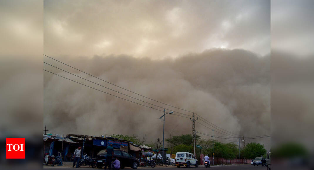 Dust storm in Delhi: Dust storm hits Chandigarh, parts of Punjab ...