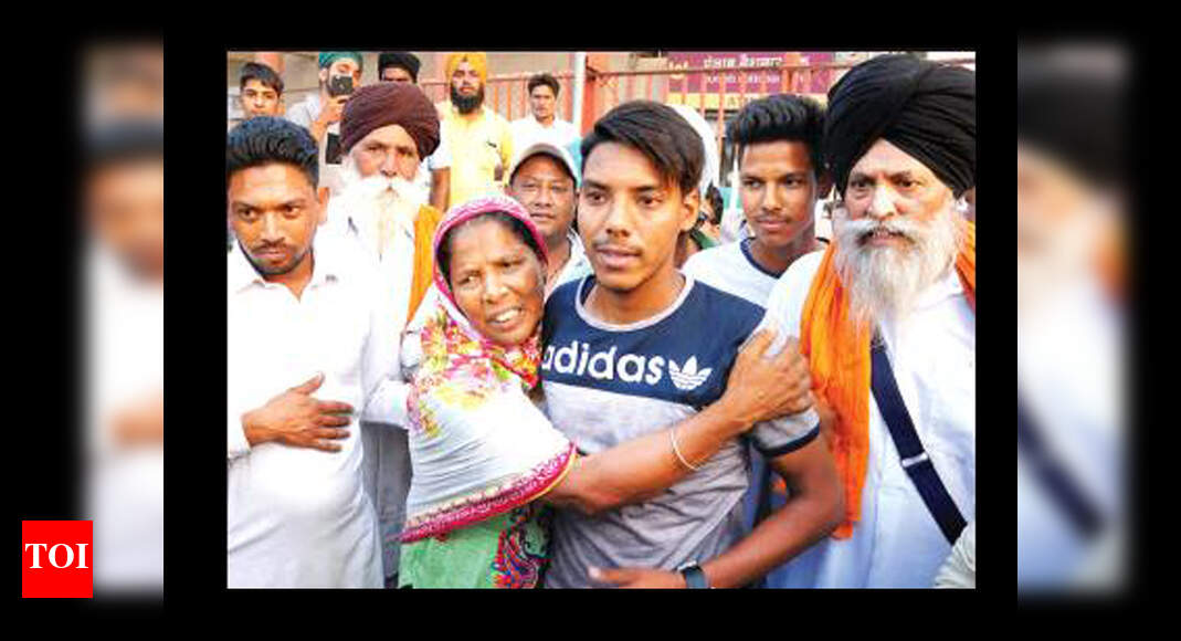 No single women, clean-shaven men in jathas to Pak: Sikh bodies ...