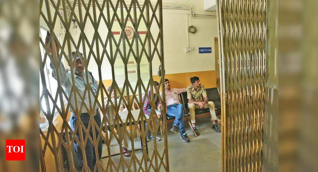 Syndicate meeting held amid heavy police bandobast | Surat News - Times ...