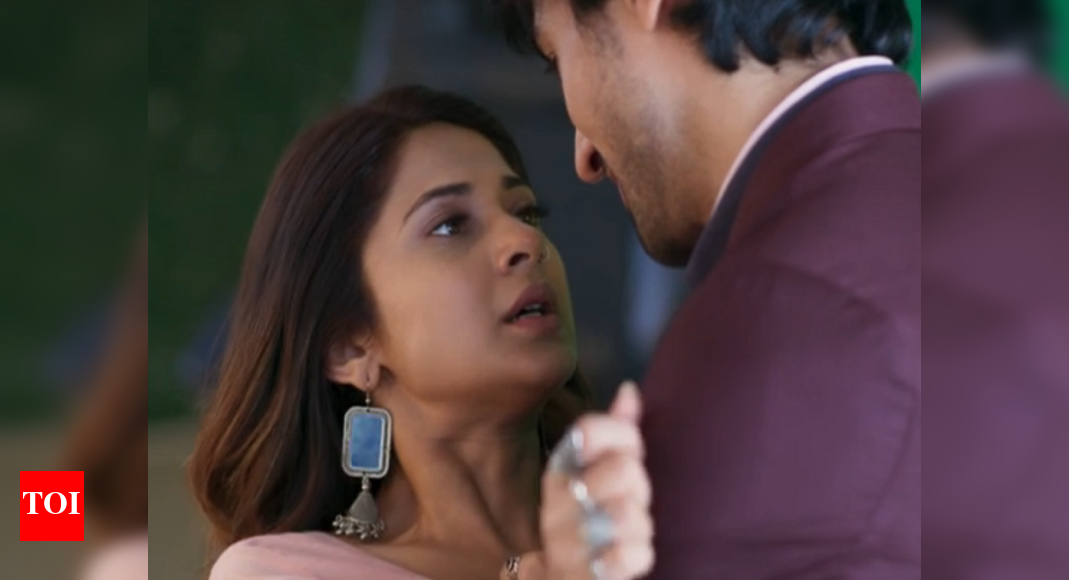 Bepannah written update, May 14, 2018: Aditya-Zoya get close to each ...