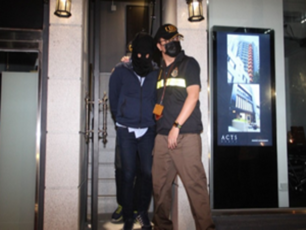 Police arrest male model with date rape drug