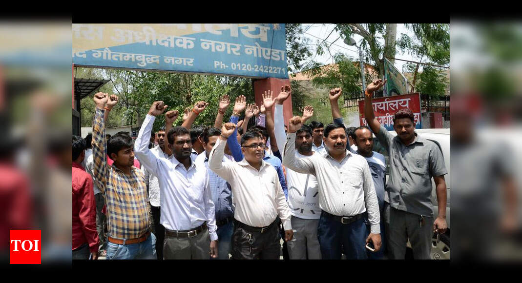 PCR van drivers in Noida go on strike, patrolling in limbo | Noida News ...