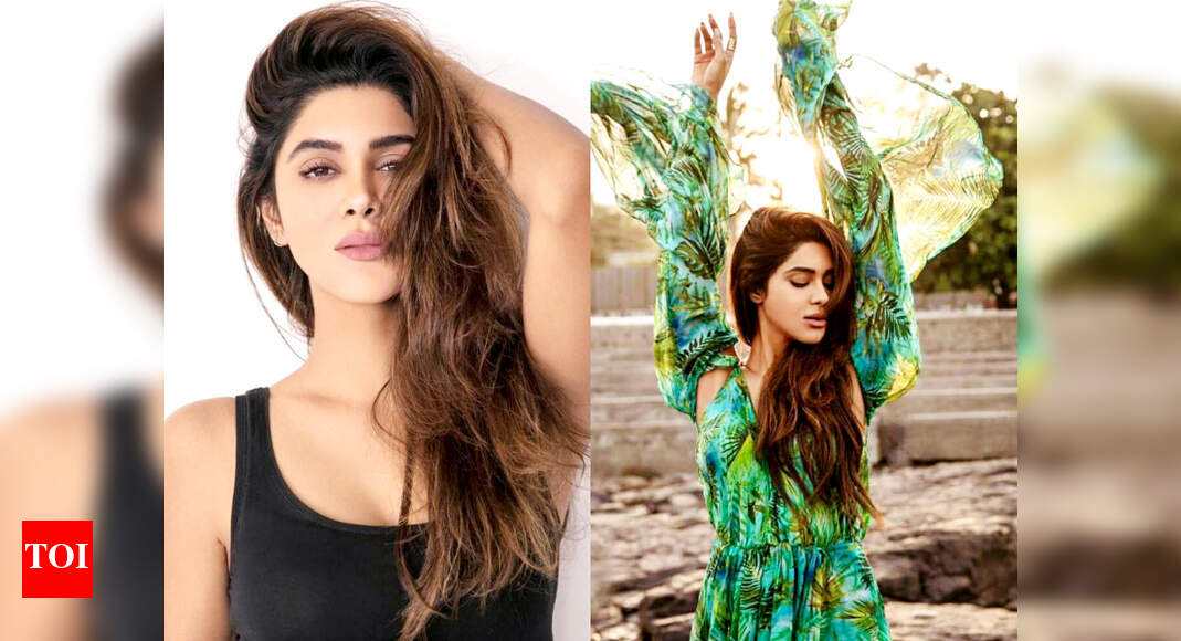 Dimple Sharma Photos: Meet the stylish girlfriend of Kartik Aryan ...