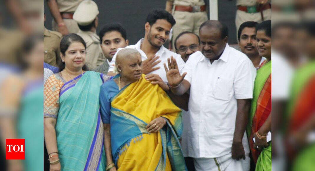 Stick to protecting dharma, leave politics alone, new CM tells seers ...