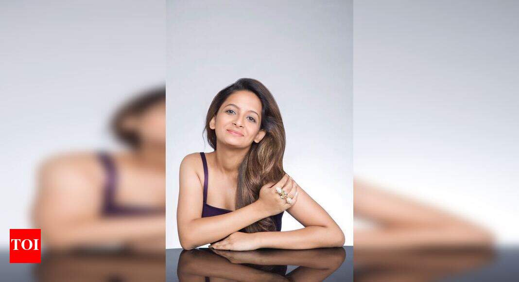 Khushi Kothari: 16-year-old Khushi Kothari becomes the youngest Gujarati filmmaker | Gujarati ...