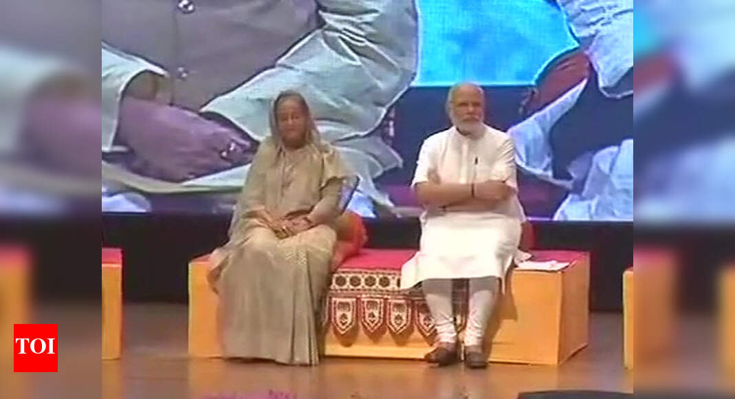 PM Narendra Modi, Sheikh Hasina hold talks at Santiniketan | India News - Times of India
