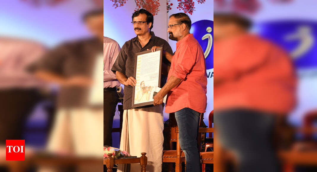 Kamukara Award ceremony turns up to be a musical night | Events Movie ...