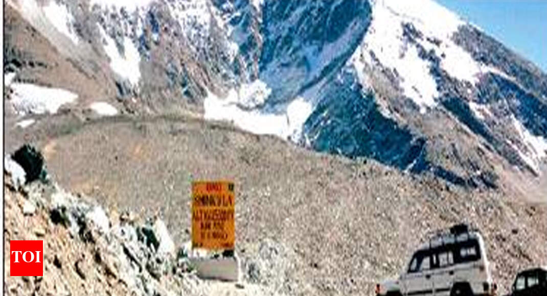 kashmir: Border row: Jammu and Kashmir cops come 11 km into Himachal ...