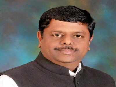 Uttar Pradesh: SP leader Atul Garg joins BJP | Agra News - Times of India