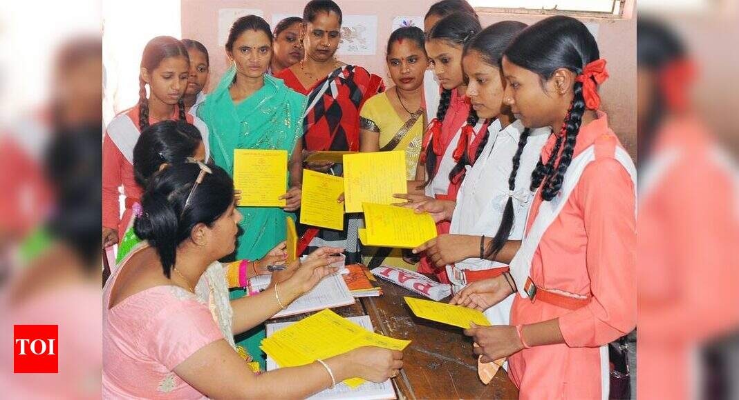 Marks-based evaluation is failing India's education system: Experts ...