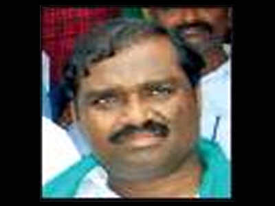 Police slap sedition charges against TVK’s T Velmurugan | Puducherry News - Times of India