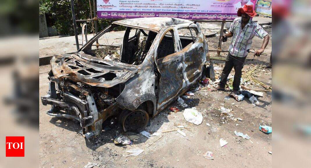 Man charred to death as car catches fire in Chennai | Chennai News - Times of India