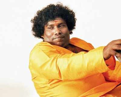 Yogi Babu shoots for Vijay and Ajith films simultaneously | Tamil Movie ...