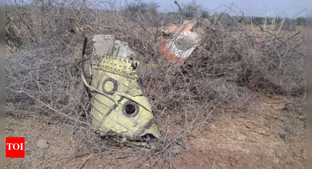 IAF plane crash: IAF fighter jet crashes in Gujarat's Kutch, pilot ...