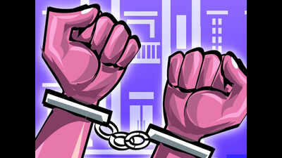 Snatching Gold Chain: Teen held for snatching gold chain worth Rs ...