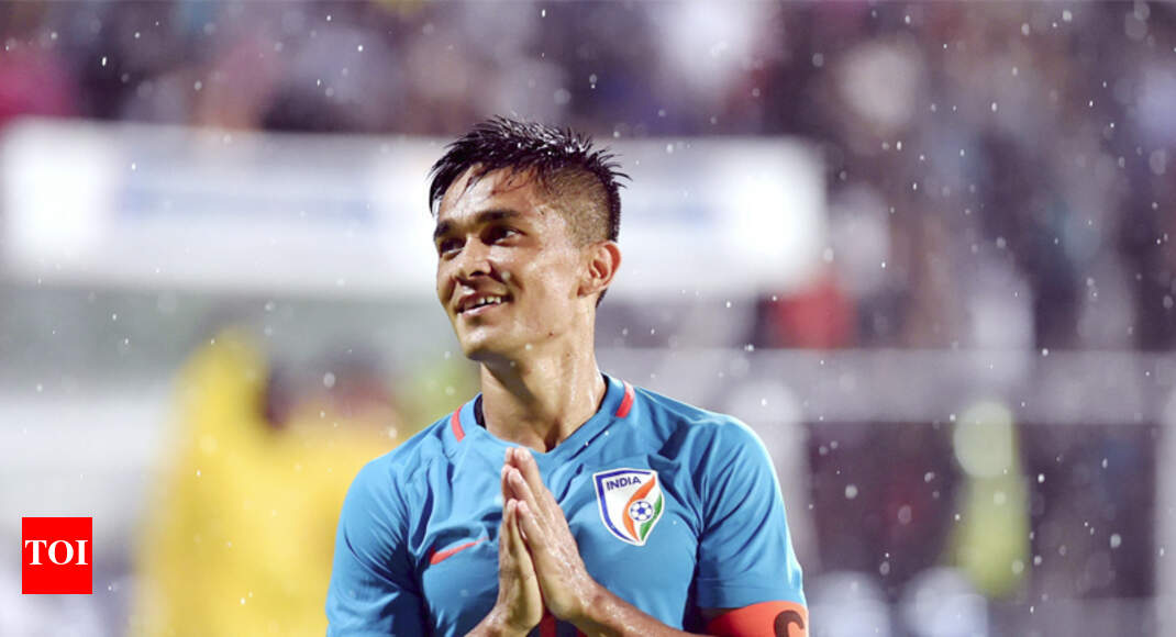 Sunil Chhetri: Rathore, Tendulkar lead accolades for Chhetri | Football ...