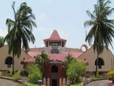 Varsity agrees to conduct second round of Goa University Admissions ...